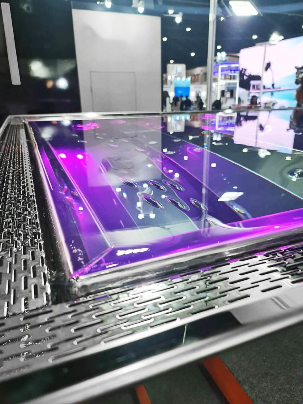 Stainless steel swimming pool | Bain Nordique